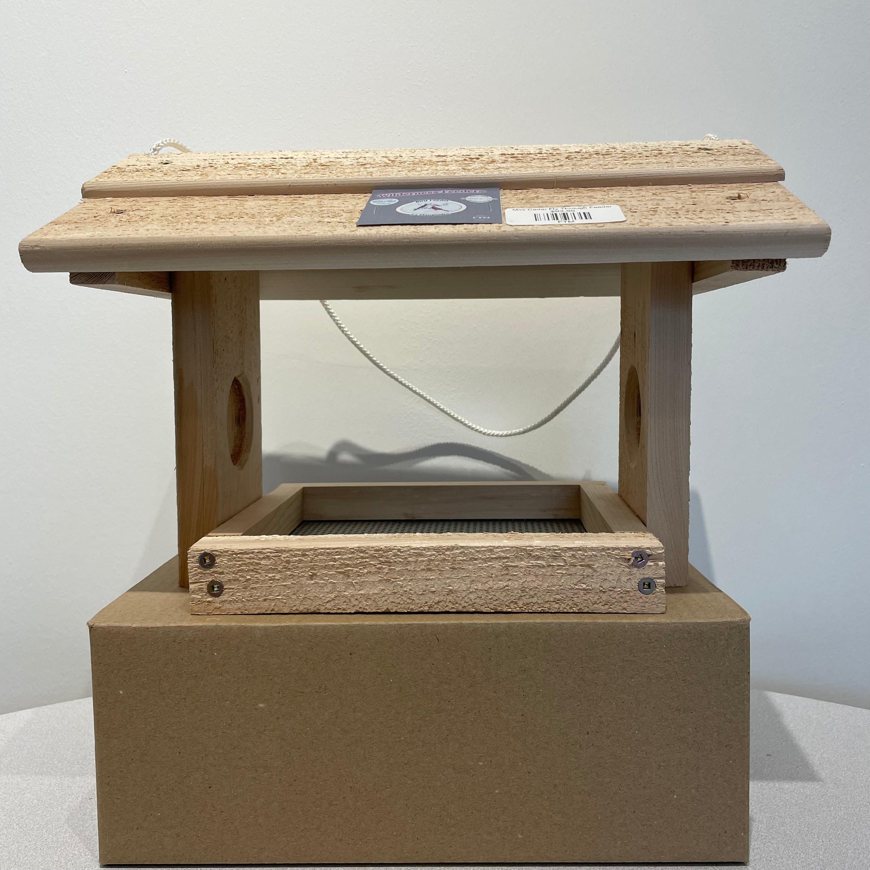 Mini Cedar Fly Through Feeder – Birders Bird Supply & Gift Store